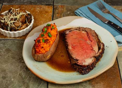Pepper Crusted Prime Rib with Red Wine Au Jus Recipe - Martin Bros ...